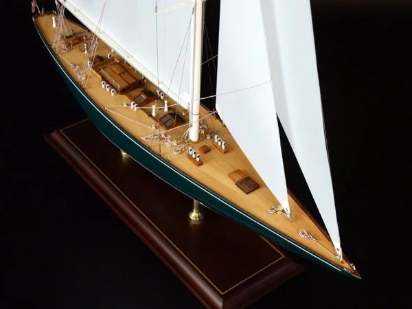 Shamrock V. 1930 - Seacraftclassics