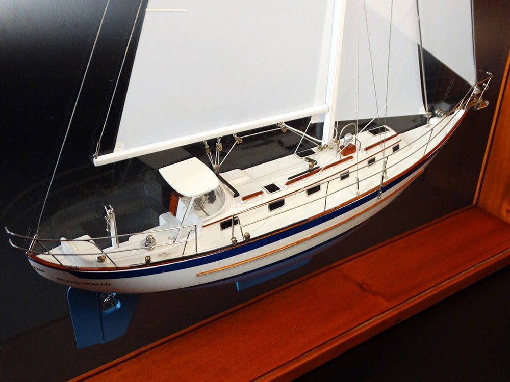 Pacific Seacraft 40 Framed Half Model - Seacraftclassics