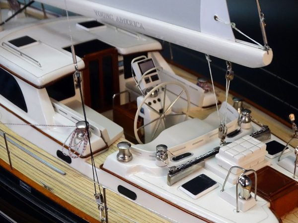 Fontaine Design 63 Pilothouse Sloop custom model - Seacraftclassics