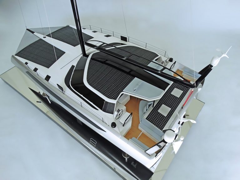 Daedalus 80 catamaran custom model - Seacraftclassics