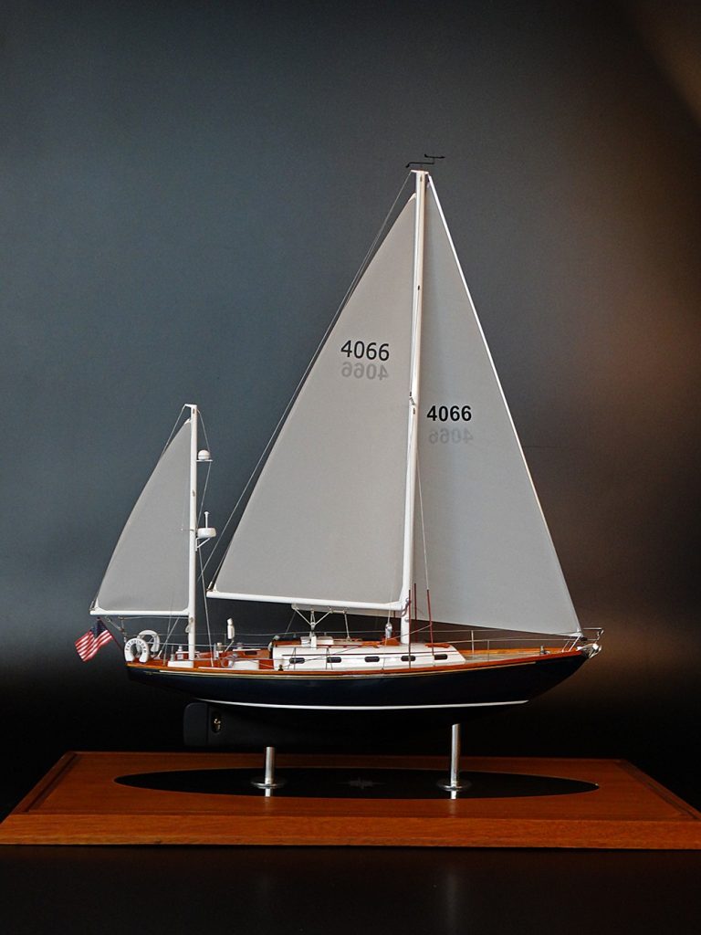 Hinckley Bermuda 40 custom model - Seacraftclassics