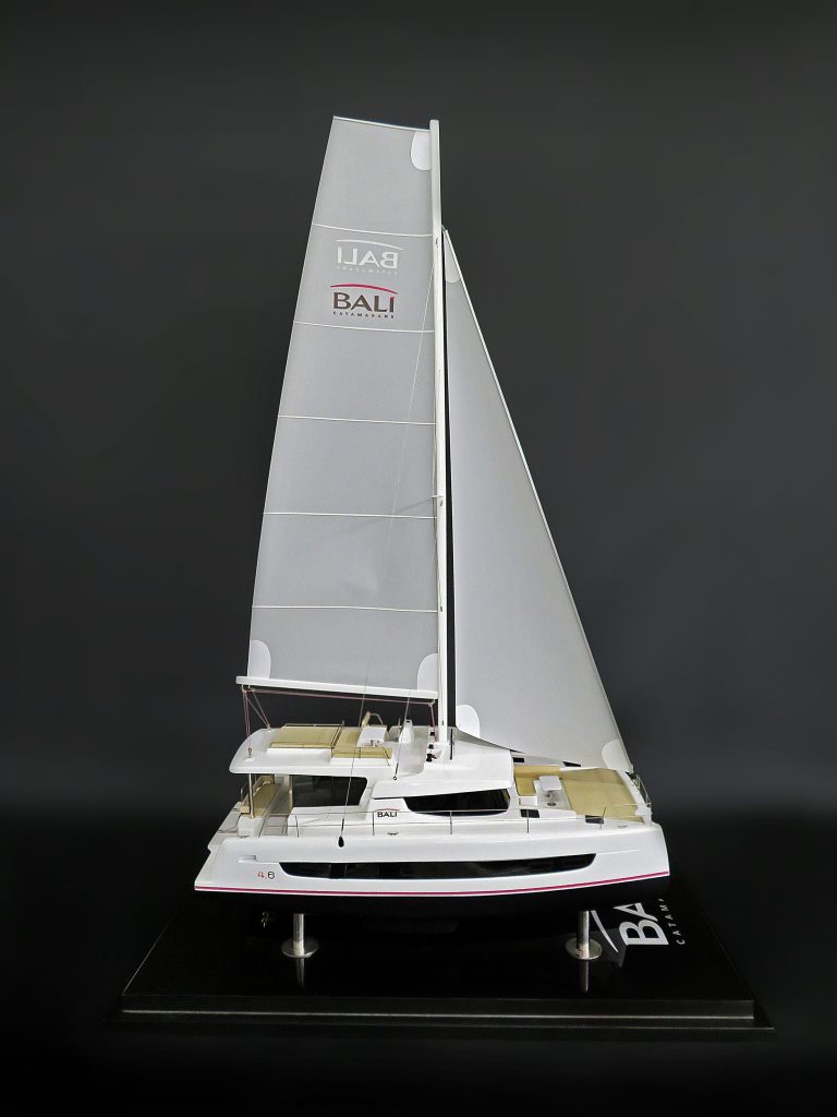 BALI 4.6 Catamaran custom model - Seacraftclassics
