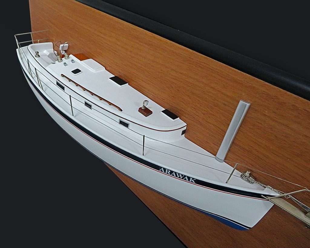 Nonsuch 33 half model with deck details - Seacraftclassics