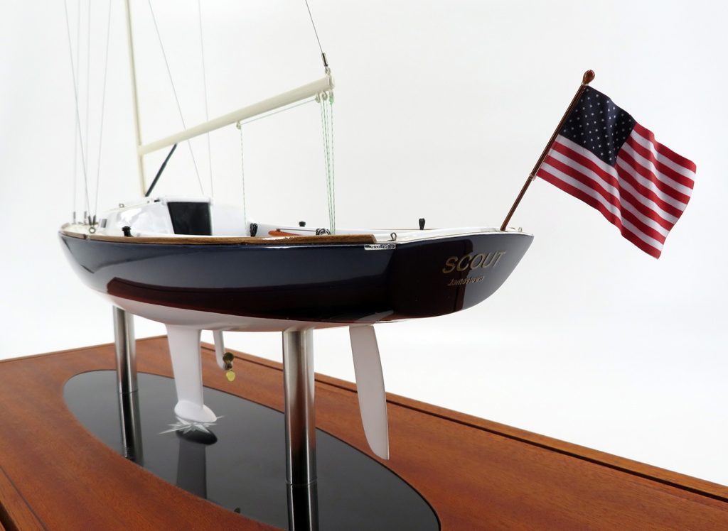 E33 daysailer custom model - Seacraftclassics