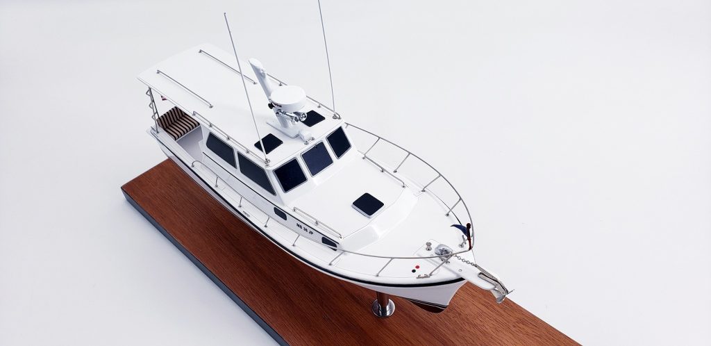 Eastern 31 desk model - Seacraftclassics