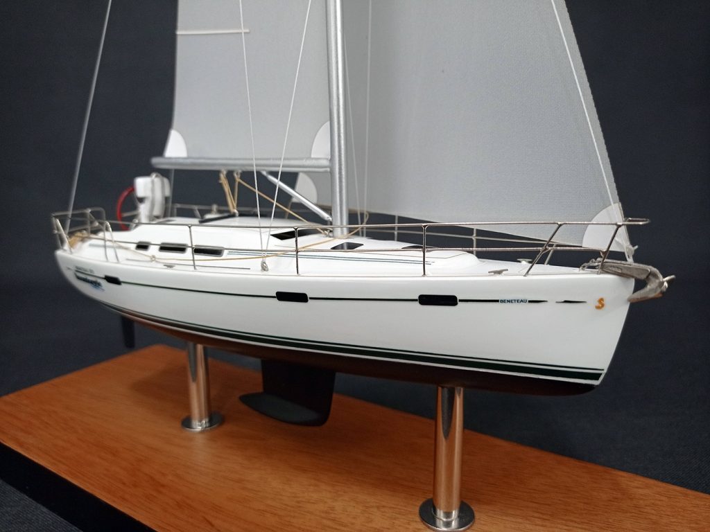 Beneteau 373 desk model - Seacraftclassics