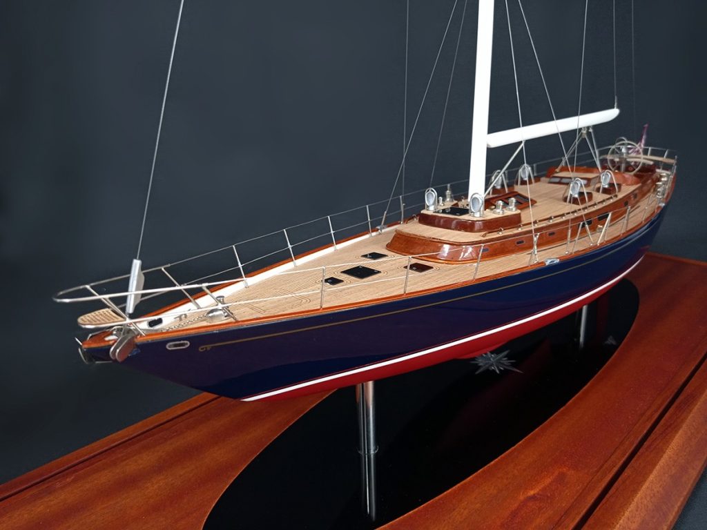 Hinckley SW 70 large custom model - Seacraftclassics